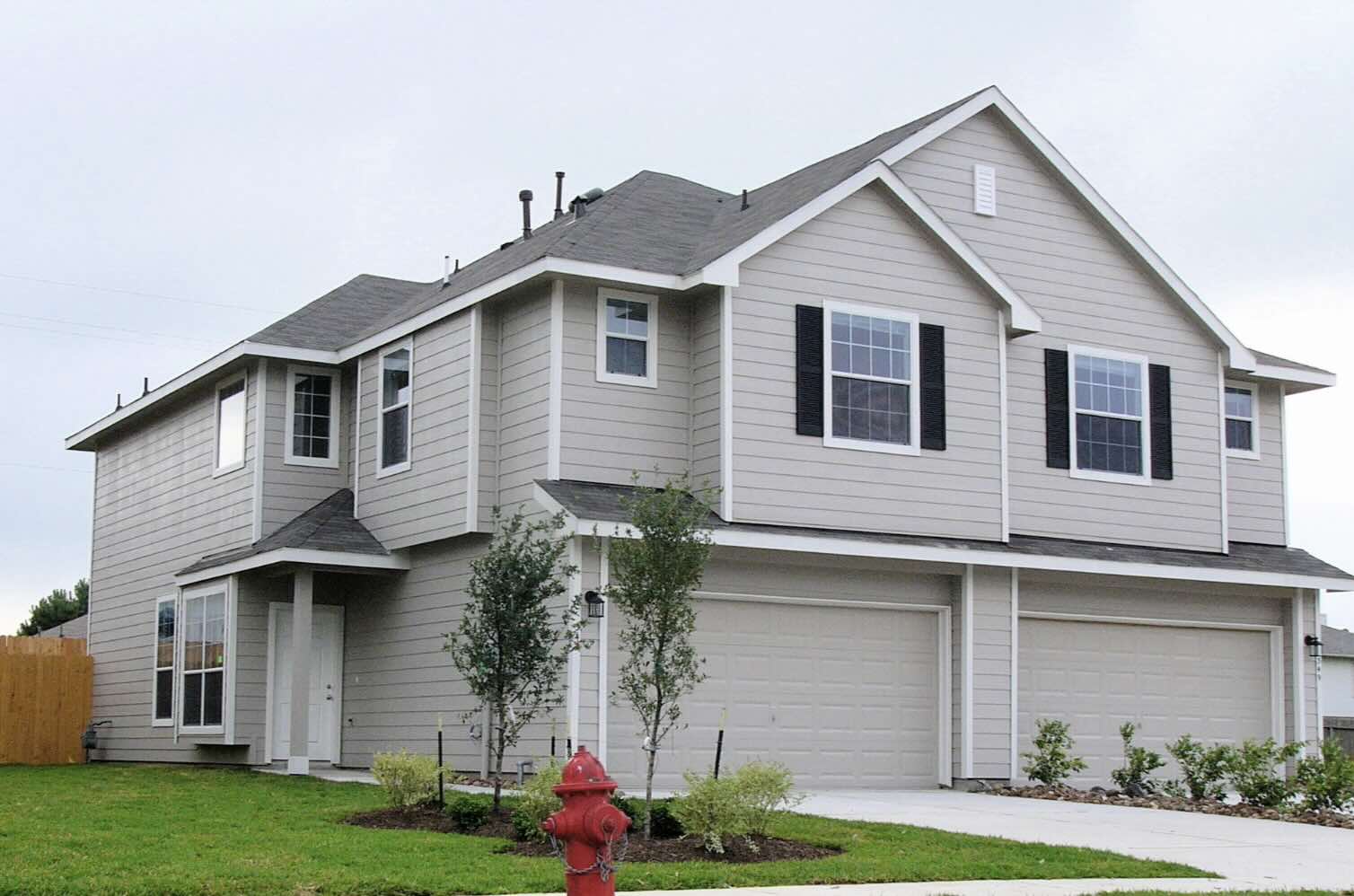 Single-Family Vs. Multi-Family Residences - Decoding Two Types - Real ...